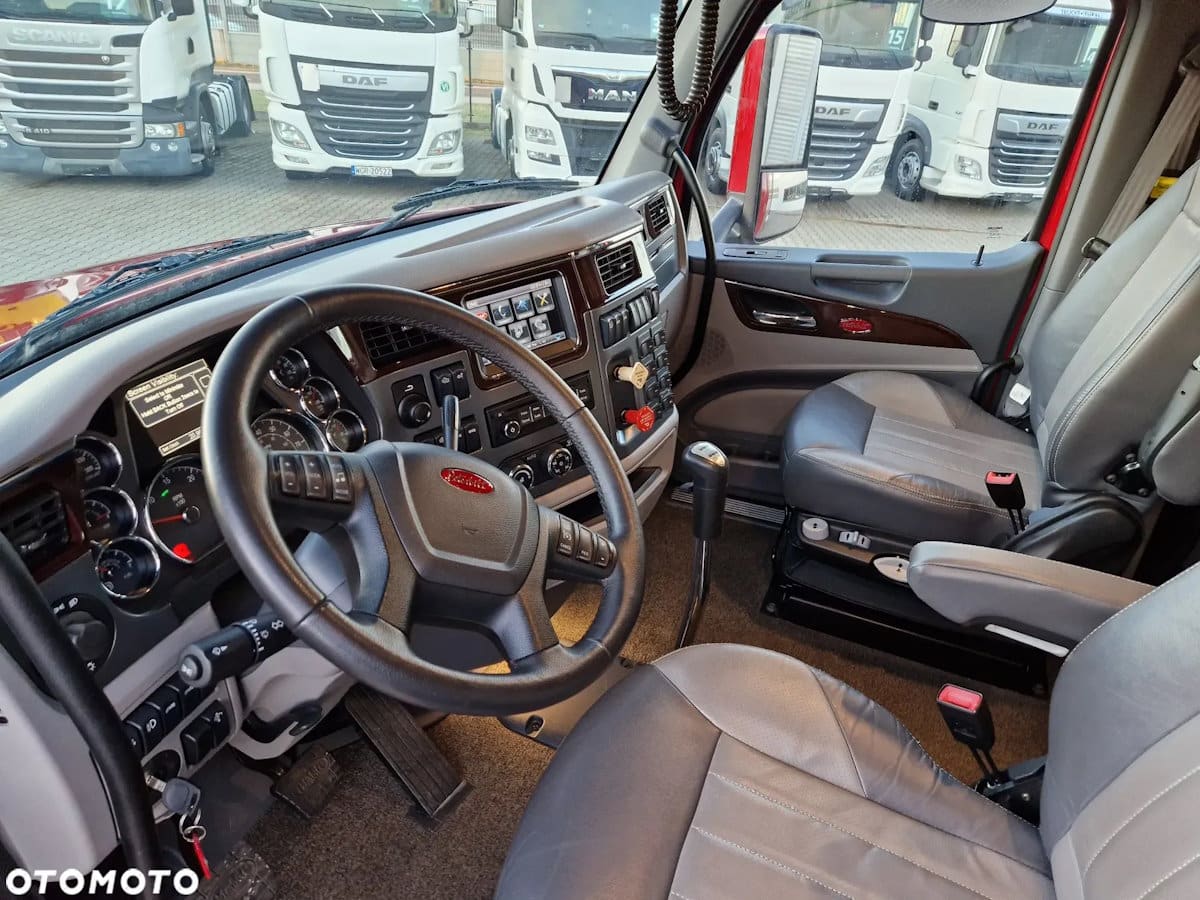 Peterbilt 579 que pertenceu à DAF está à venda na Polônia - Blog do ...