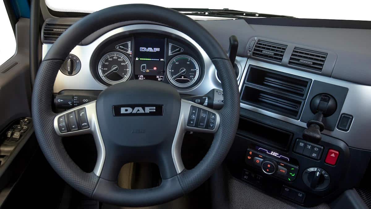 FICHA TÉCNICA - DAF CF FAS 290 6x2 - Blog do Caminhoneiro