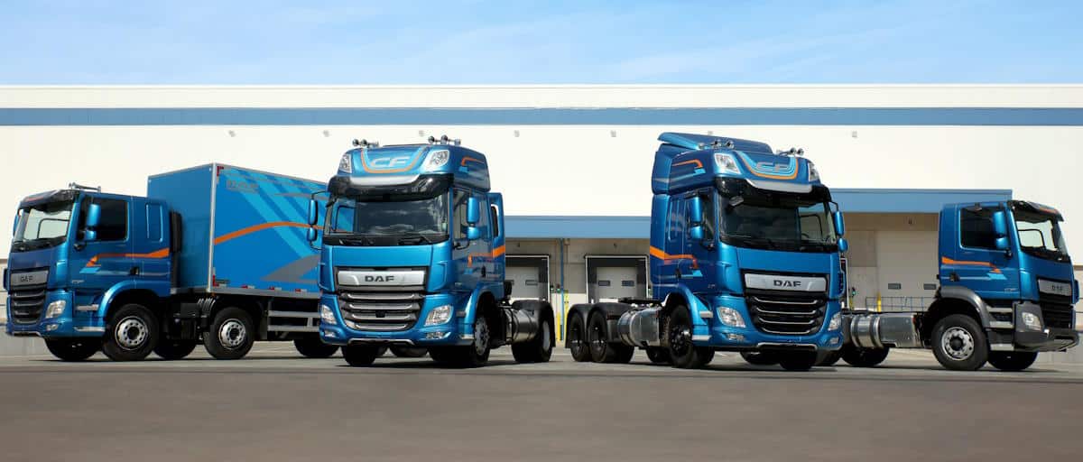 FICHA TÉCNICA - DAF CF FAC 310 8X2 - Blog do Caminhoneiro