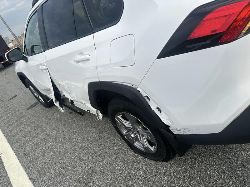 Carro é rasgado pelas garras do Wolverine do Wicked intent Semi - Blog ...