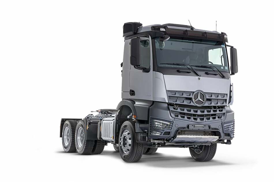 FICHA TÉCNICA - MERCEDES-BENZ AROCS 4151K 6x4 - Blog do Caminhoneiro