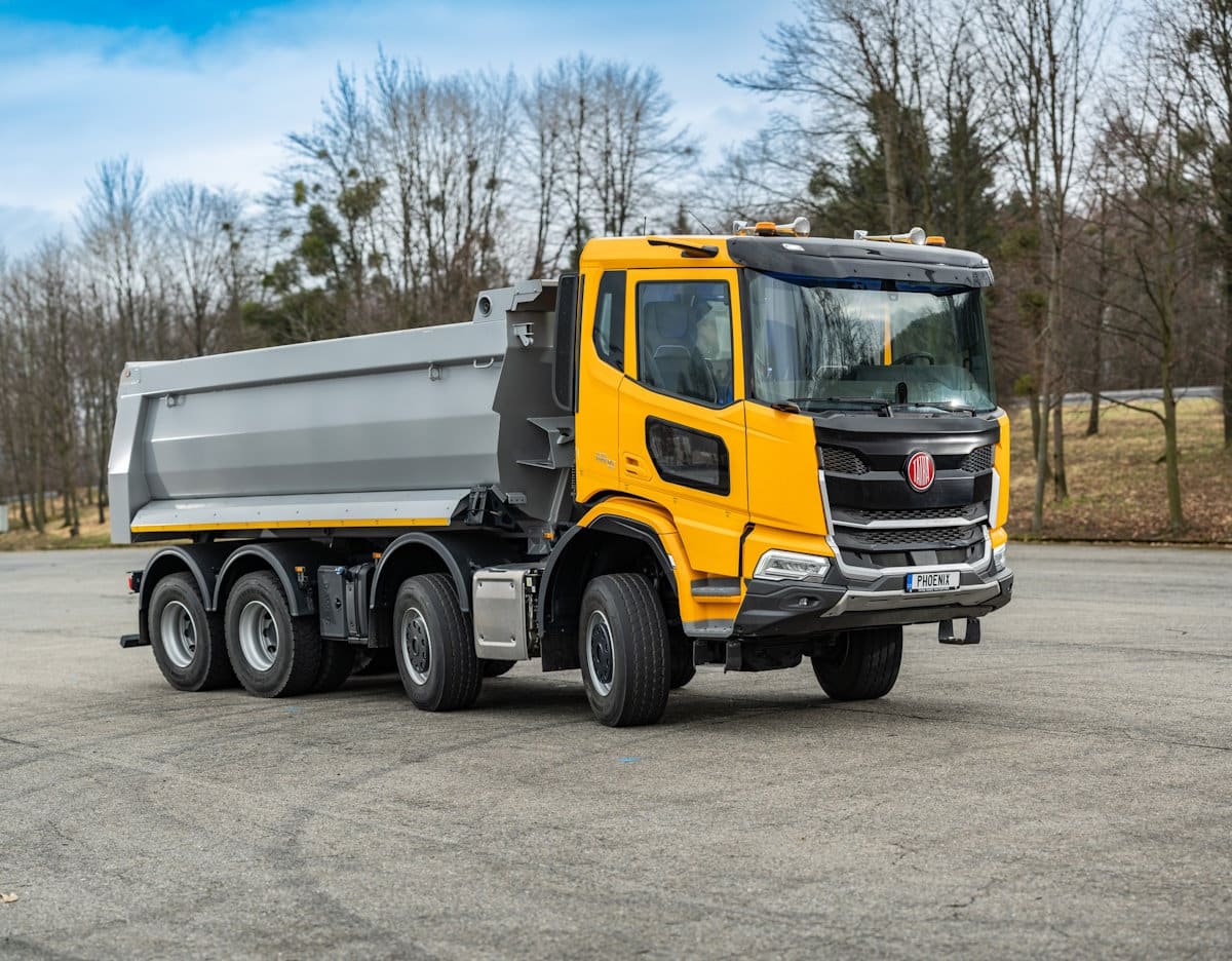 Tatra lança nova geração do modelo Phoenix com cabine DAF - Blog do ...