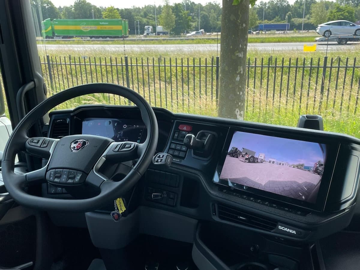 Caminhões Scania começam a receber o novíssimo Smart Dash - Blog do ...