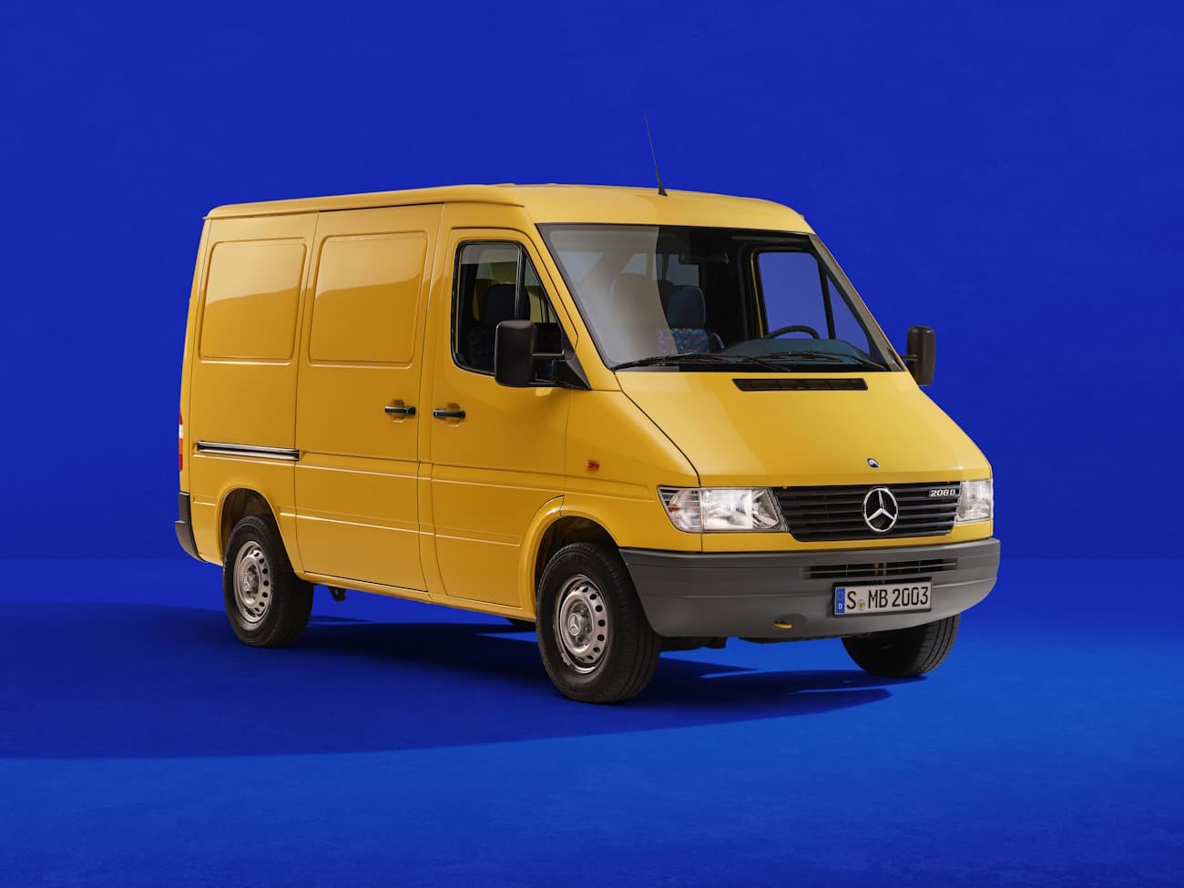 Mercedes-Benz Sprinter celebra 30 anos - Blog do Caminhoneiro