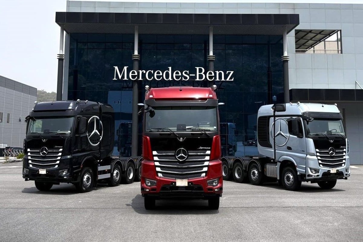 Mercedes-Benz vende as primeiras unidades do Actros 4163 LS 8x4 SLT na ...